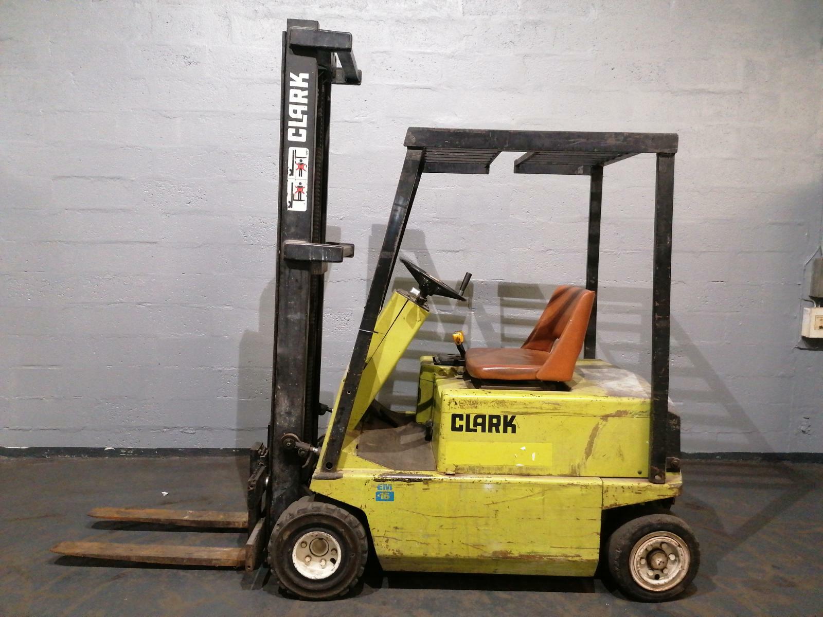 Matériel de manutention Clark en vente sur Transpalette électrique